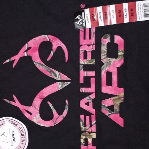 Realtree | Tops | Nwt Ladies Realtree Blackpink Camo Short Sleeve ...
